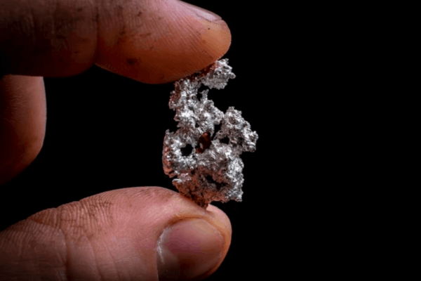 7 Palladium Stocks Worth Watching in 2026 | Ultima Markets
